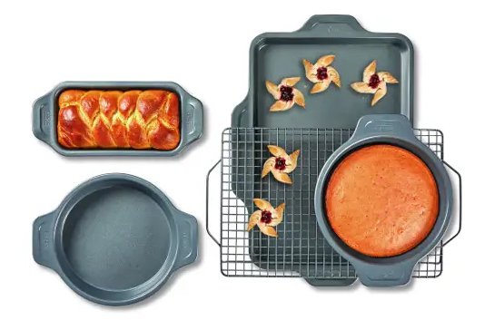 8 Best Bakeware Sets For the Kitchen of 2023 - PropertyNest