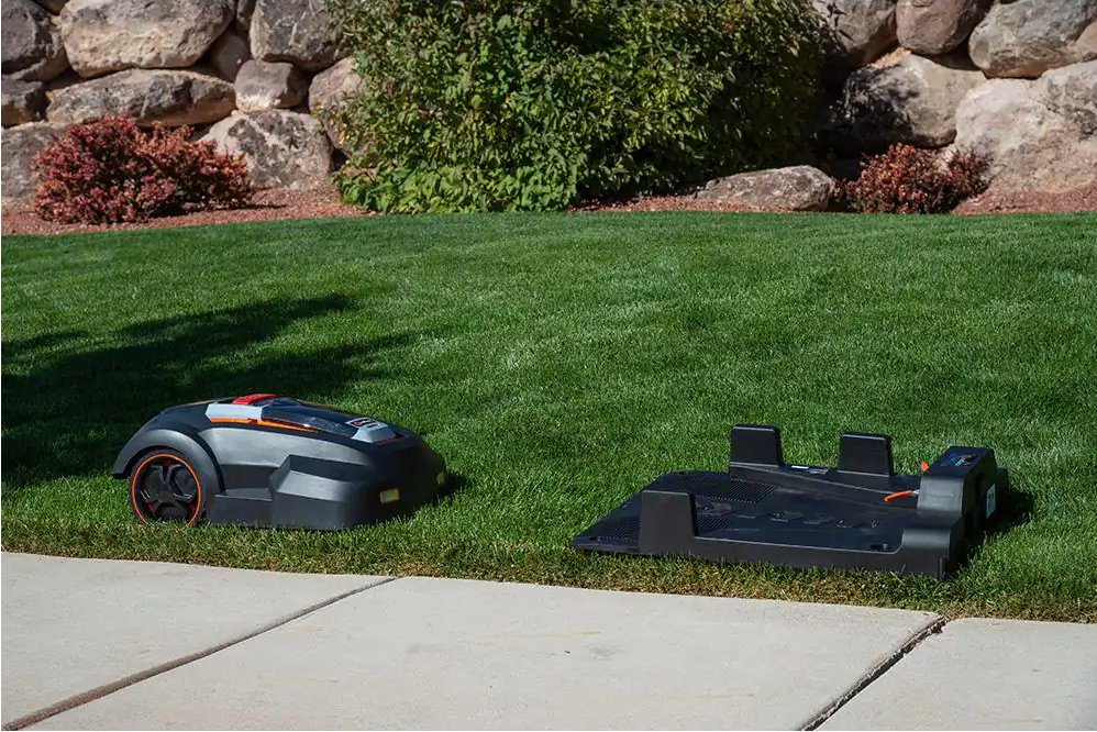 6 Best Robotic Lawn Mowers of 2024 Guide - PropertyNest